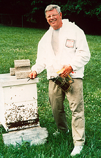 UD prof writes book about America’s most notorious bee