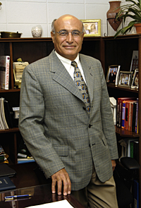 George Hadjipanayis wins Francis Alison Award