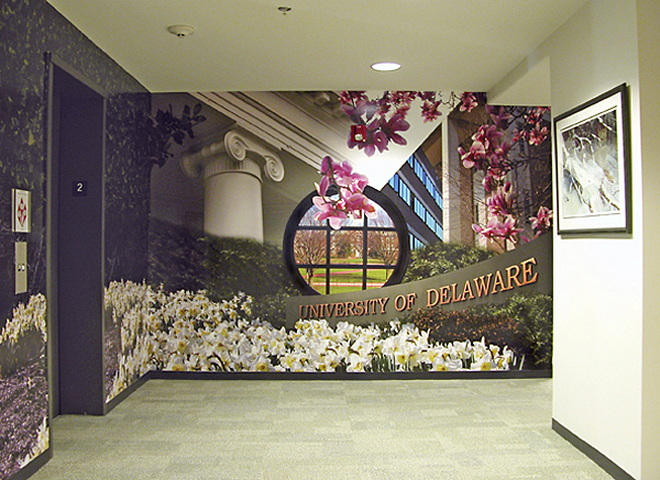 New murals adorn UD’s computing center