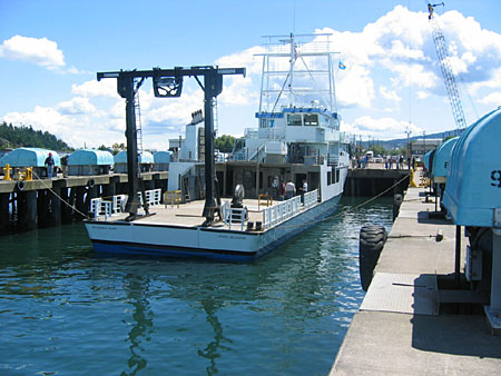 Launch of the R/V Sharp