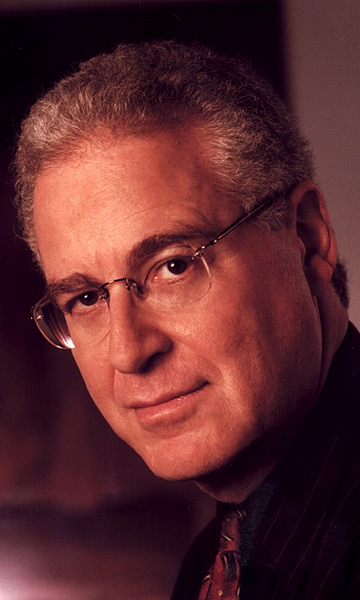 Noted author Ron Chernow to speak at UD Commencement May 27