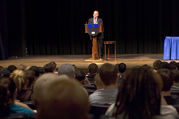 Former FBI director speaks at UD