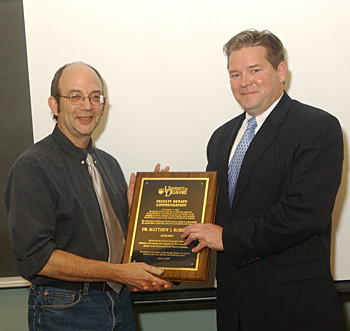 Faculty Senate continues Residence Life discussion