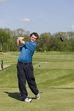 Ellison, Smith compete in golf tournament