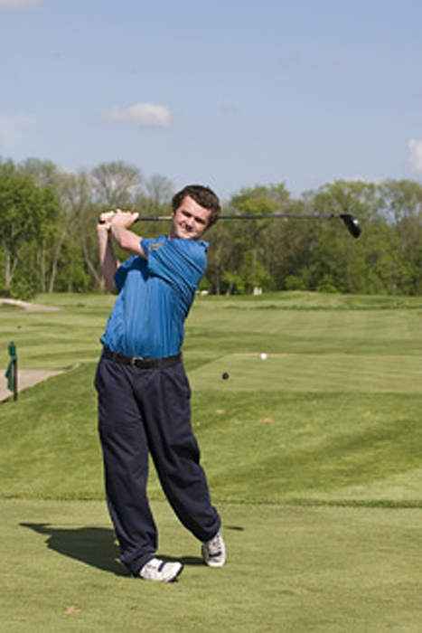 Ellison, Smith compete in golf tournament