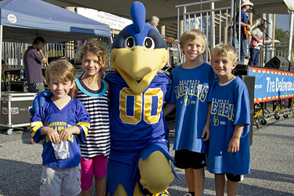 Future Hens Club plans inaugural tailgate party at UD football game