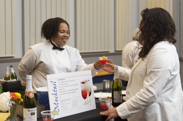 University's annual Benefits and Wellness Fair draws more than 1,000 ...