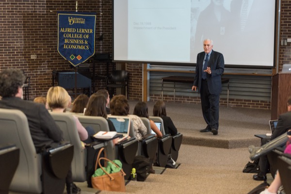 Exploring journalism's shift from the newsstand to the smartphone